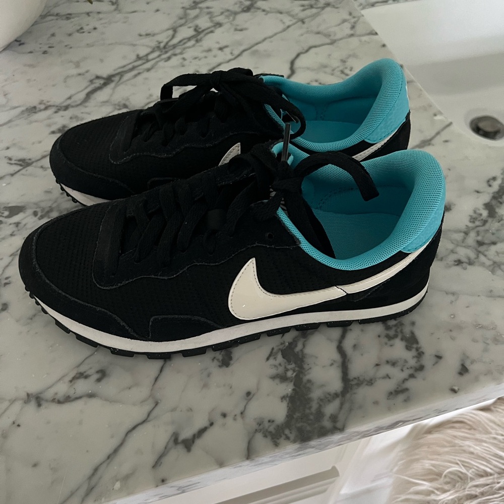 Nike 83 Sneakers - Gem